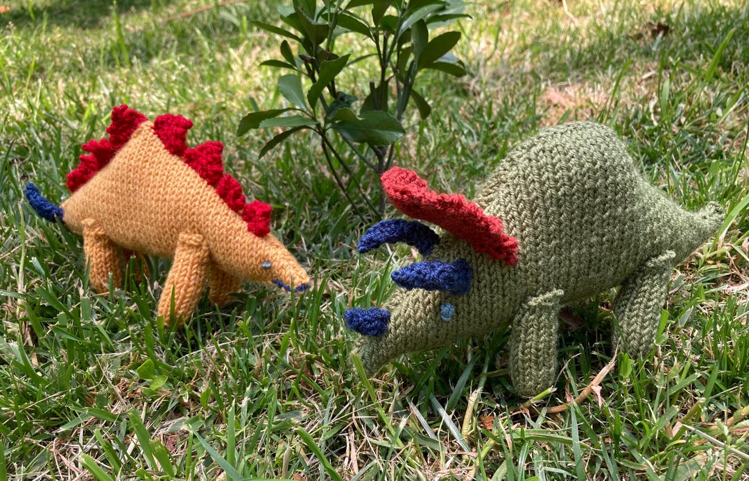 Easy Knitting Pattern for Dinosaur Soft Toy Stegosaurus and Triceratops ...