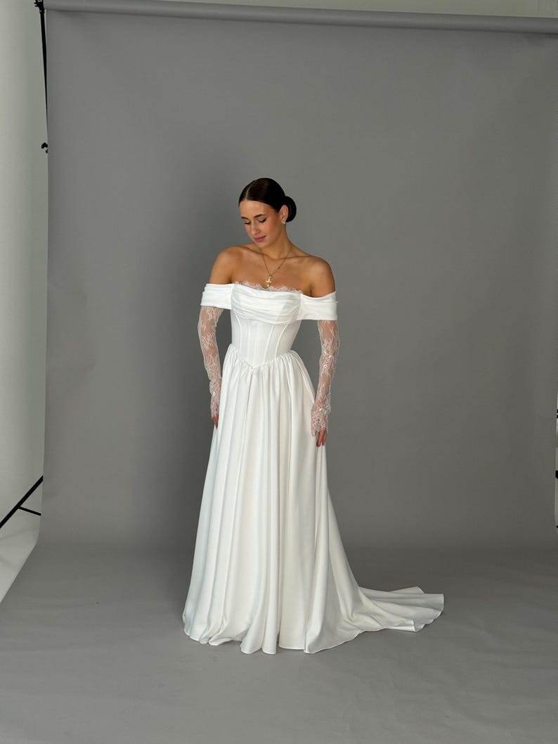 Basque Waist Wedding Dress: Corset Bridal Gown With Lace Sleeves ...