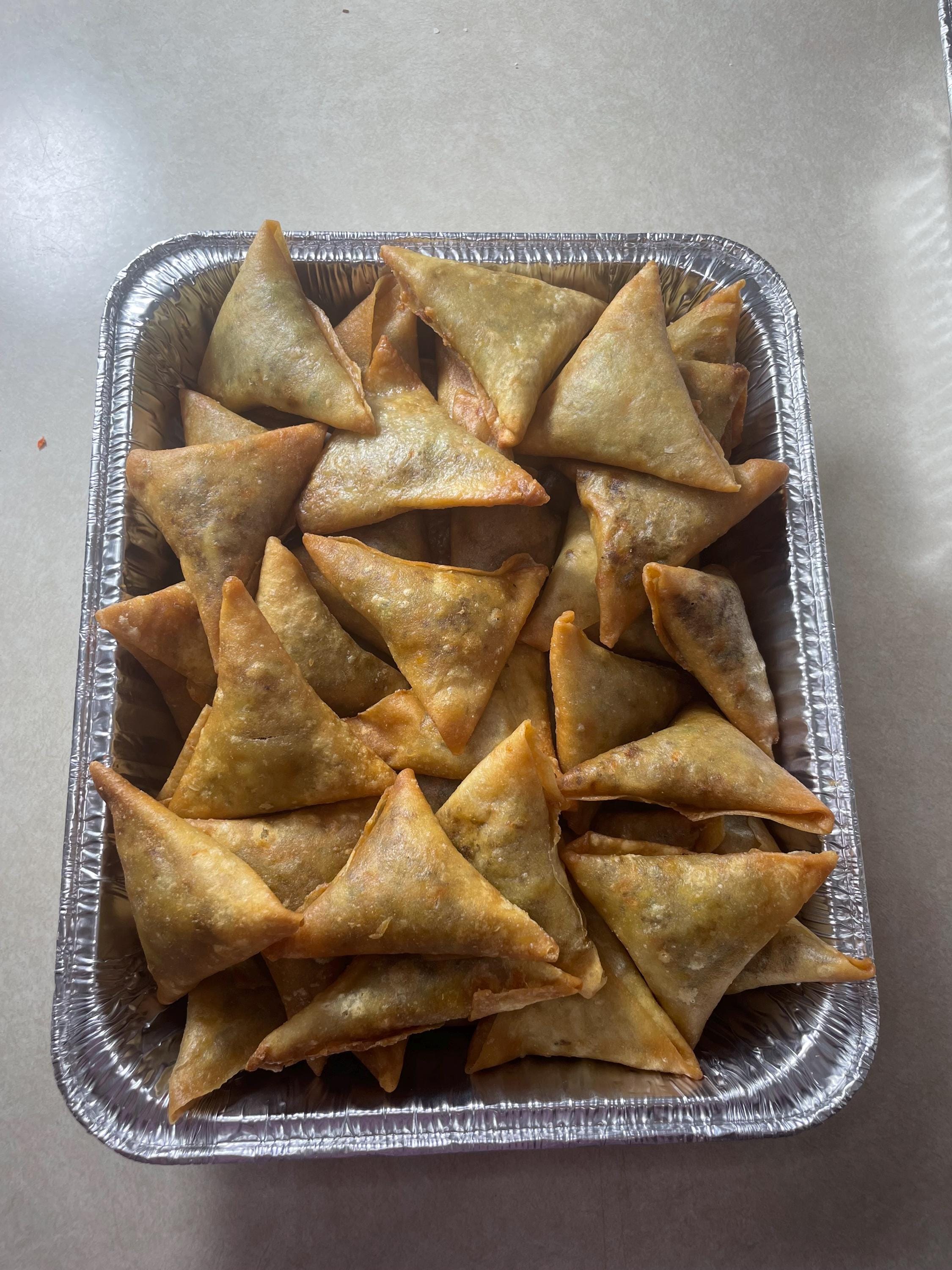 12 Pcs of Crispy and Delicious Beef Samosa - Etsy