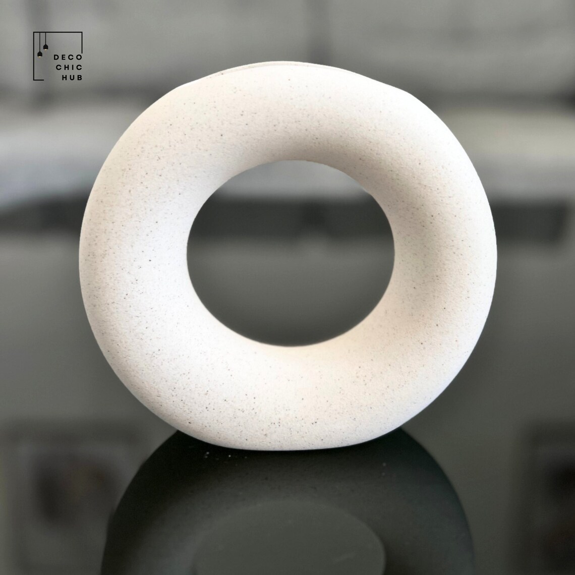 Modern Ceramic Round Shaped Vase, Living Room Flower Arrangement ...