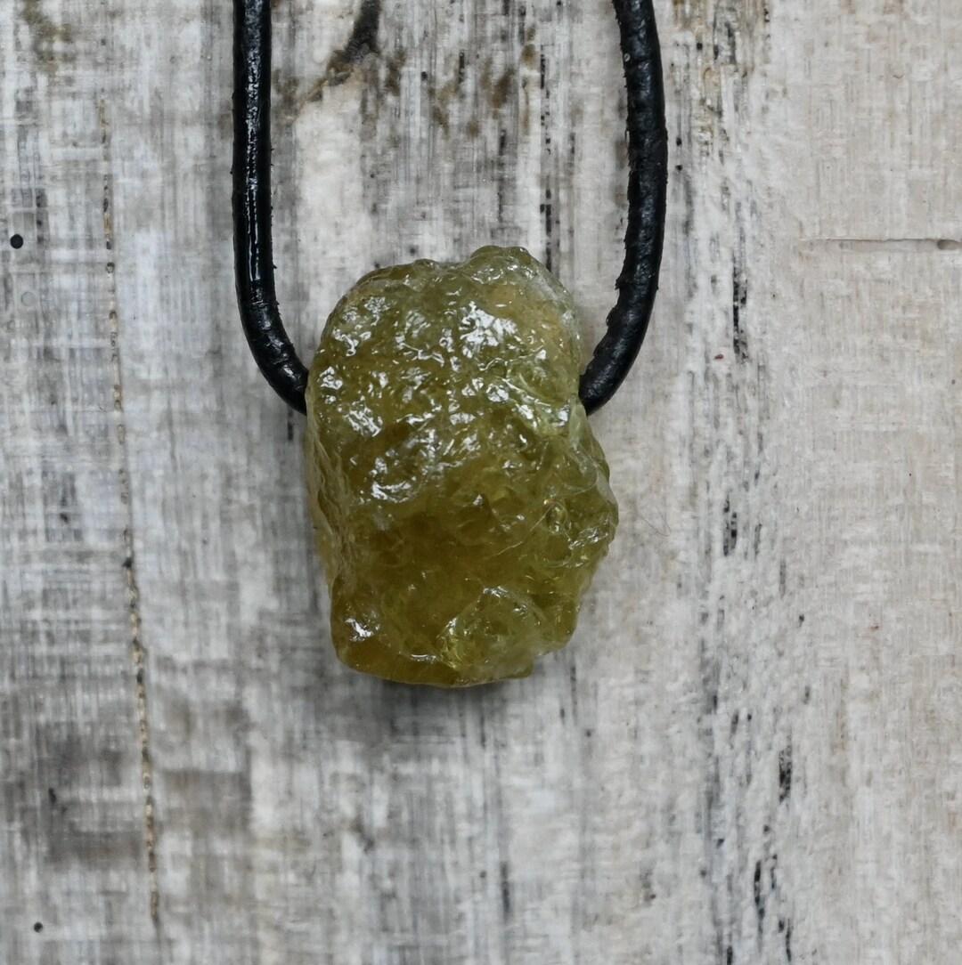 Beautiful, Small GROSSULAR GARNET Rough Stone Pendant - Etsy