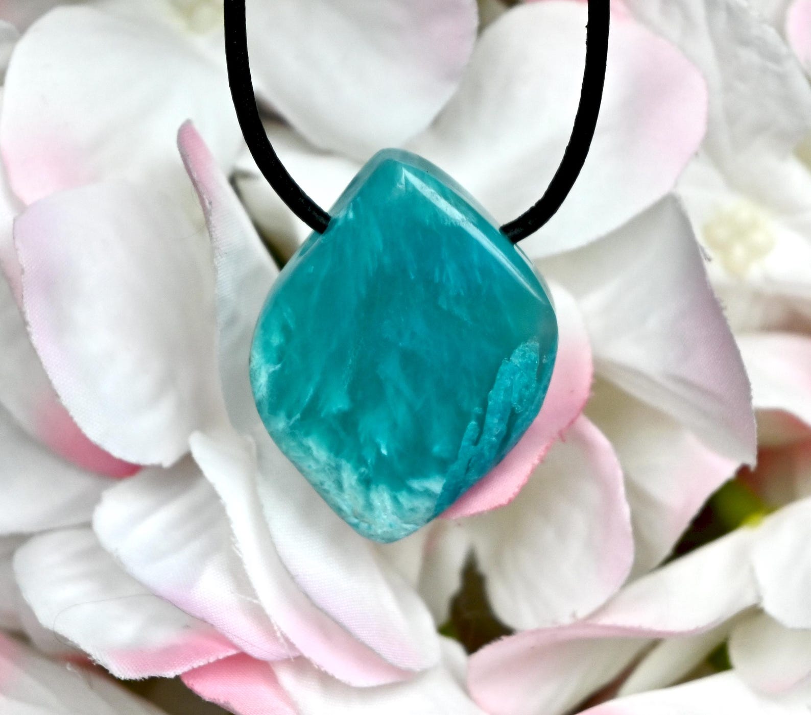 レイ鉱山産の非常に美しい透明なジェムシリカペンダント - Etsy 日本