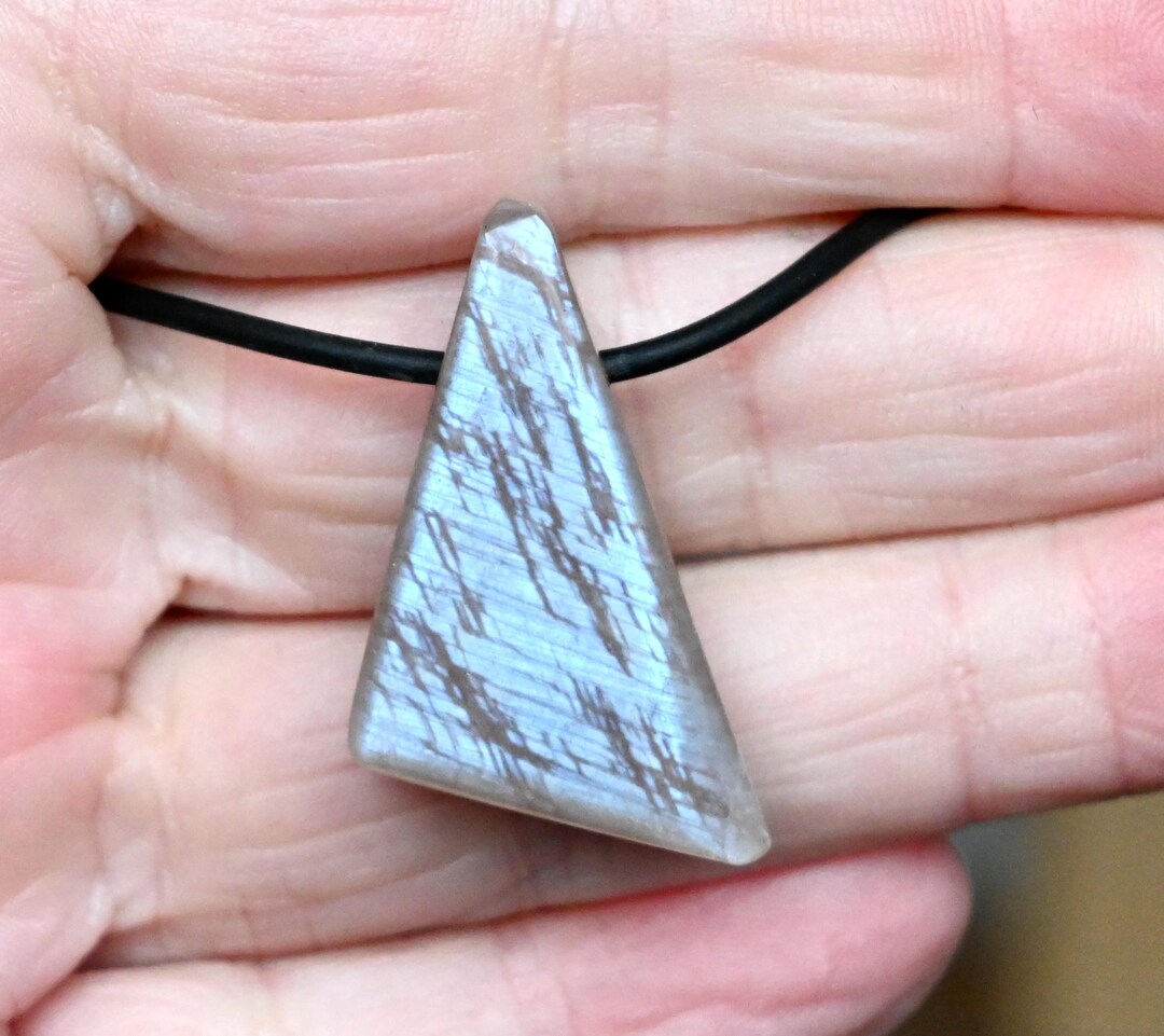 Beautiful MOONSTONE With Blue Shimmer Pendant - Etsy