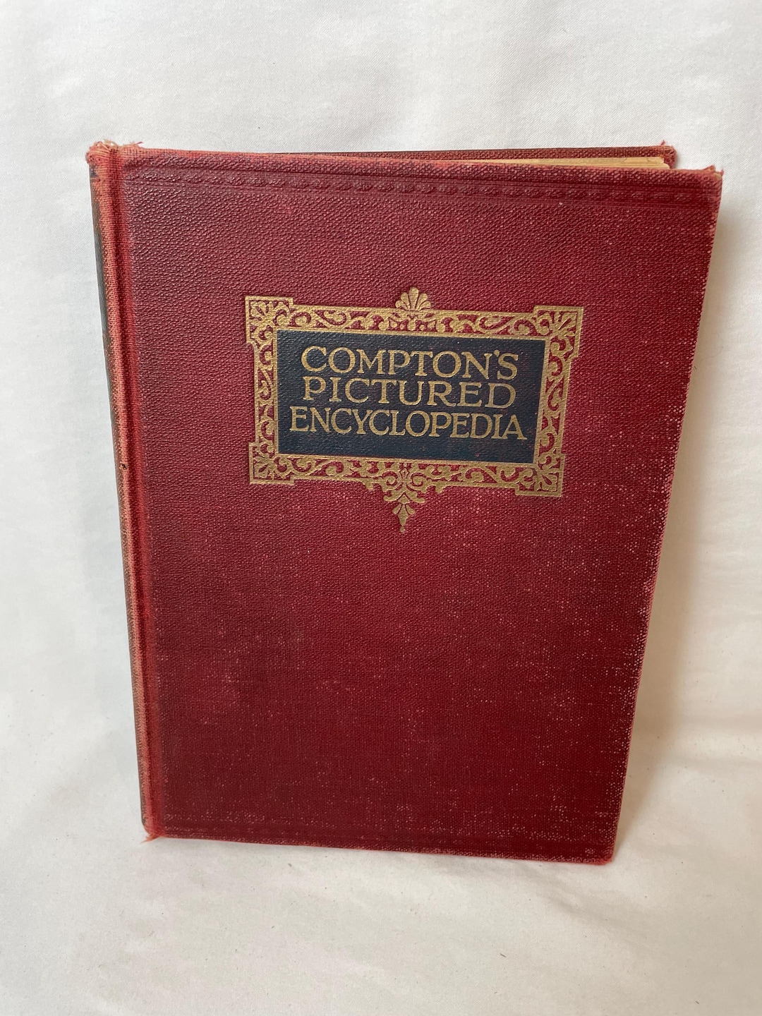 Antique 1924 Hardcover - Comptons Pictured Encyclopedia, Volume 2 ...