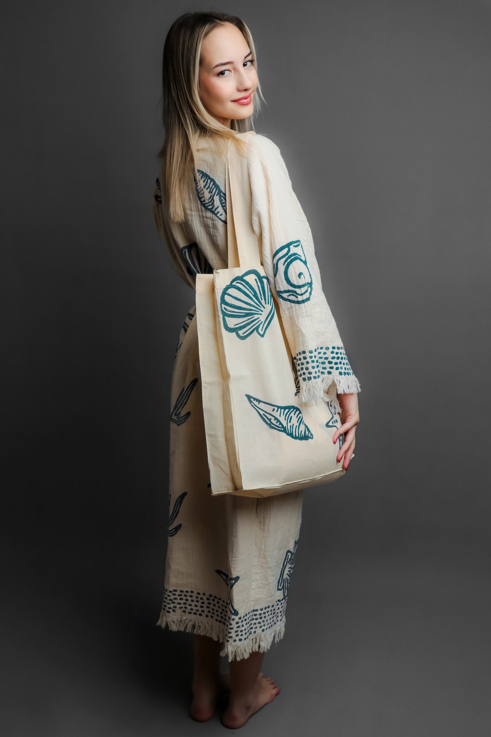 ICONIUM Seashell Printed Muslin Robe, Towel and Tote Bag Set - Etsy
