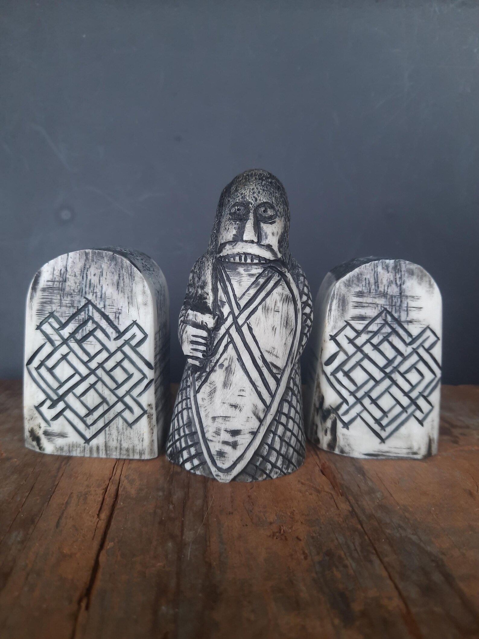 Lewis Chessmen Viking Chess Set Hand-carved Moose Antler Rook berseker ...