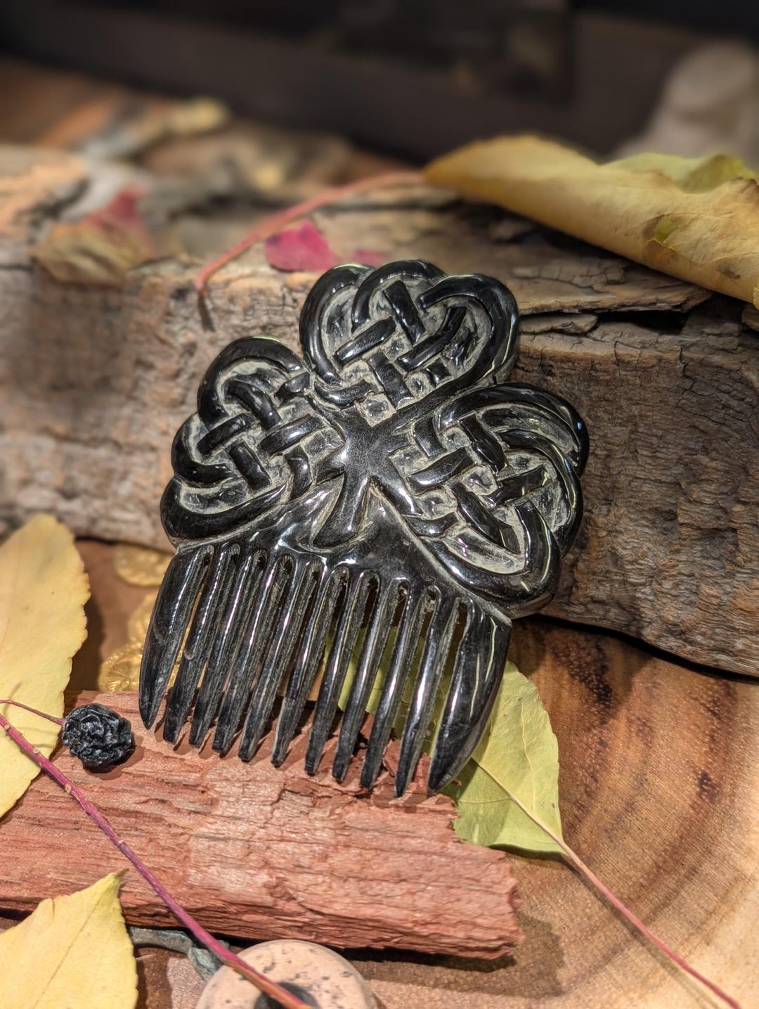 Hand-carved Buffalo Horn Beard Comb – Celtic Clover Shamrock Knotwork ...