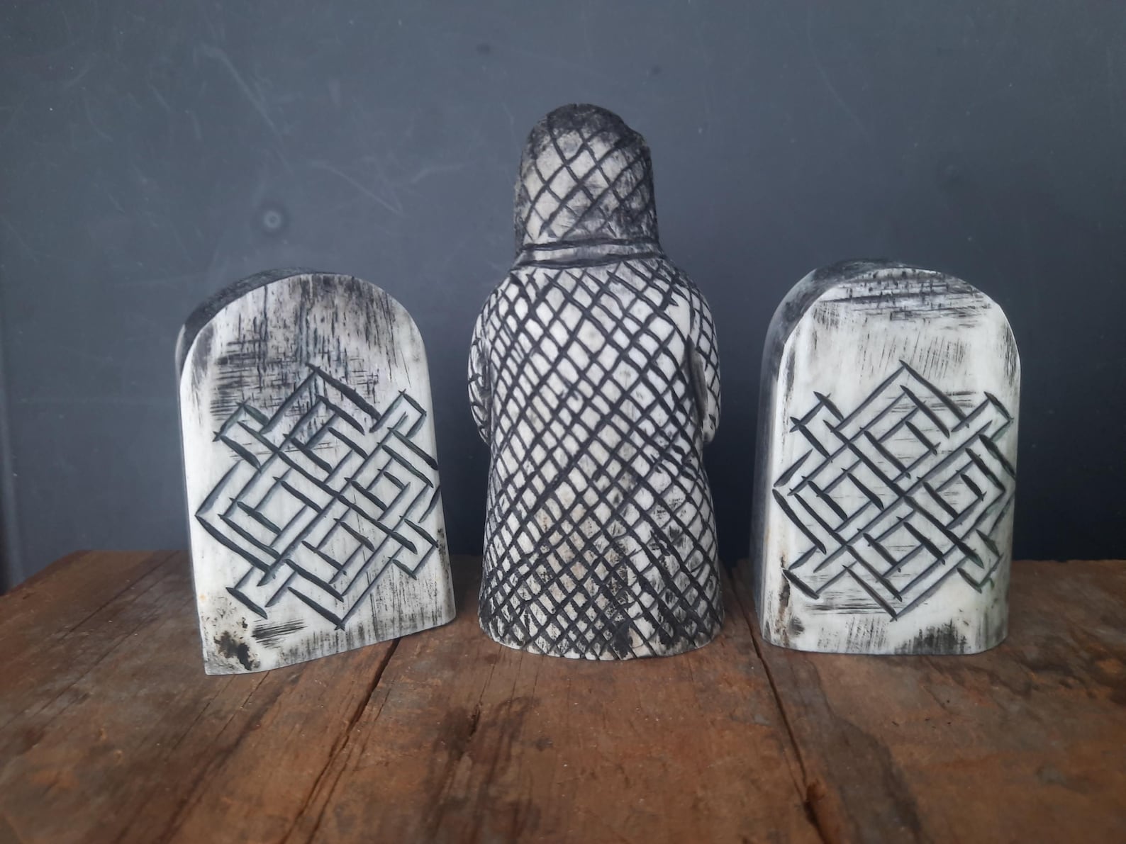 Lewis Chessmen Viking Chess Set Hand-carved Moose Antler Rook berseker ...