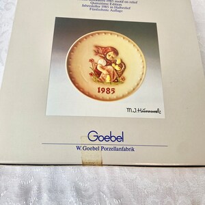 Vintage Goebel 1985 Annual Plate - Charming Child and Duckling Design ...
