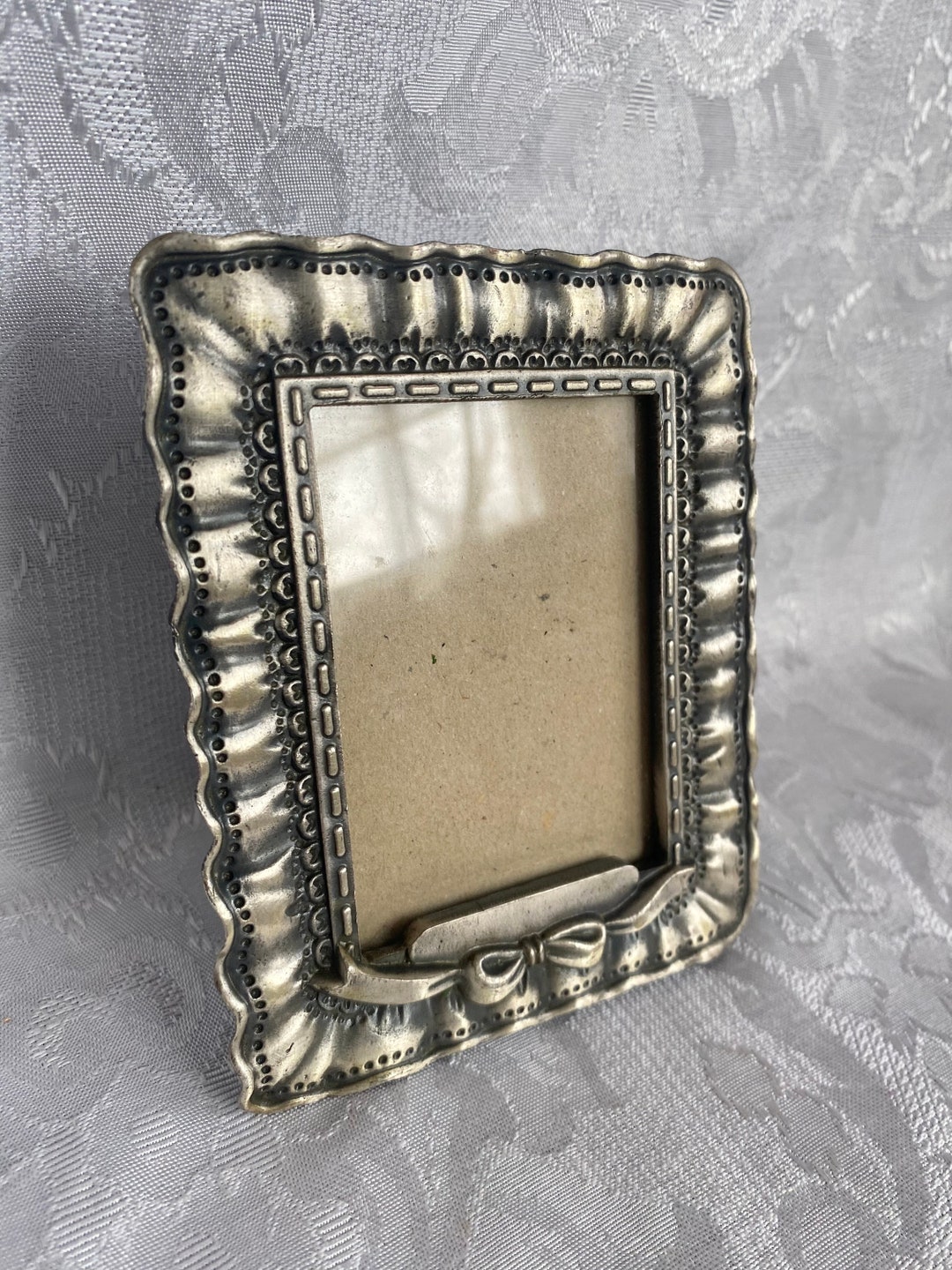 Vintage Sliver Ruffled Frame With Bow - Etsy