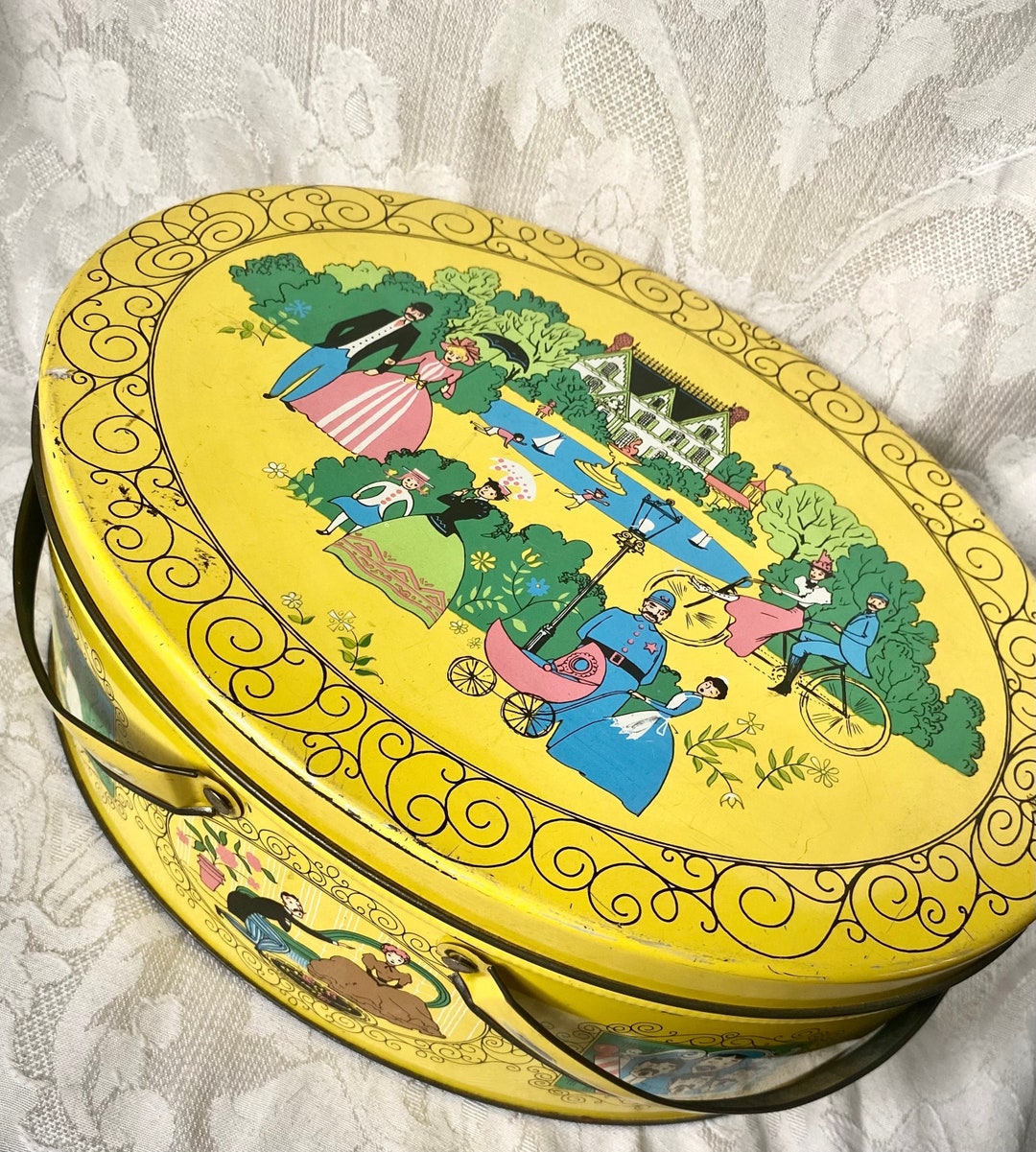 Vintage 1920s Bright Yellow Victorian Tin Lithograph Sewing Tin - Etsy