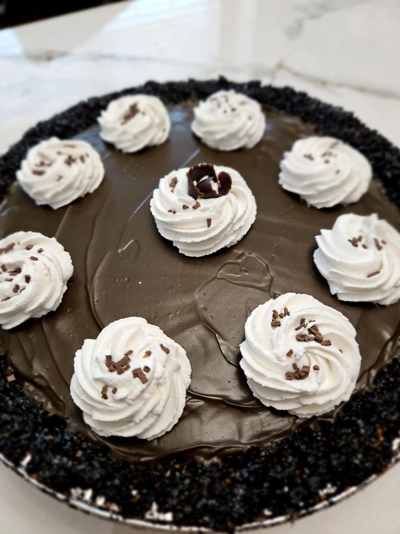 Fake Chocolate Pie, Faux Chocolate Pie With Whipped Cream, Fake Dessert ...
