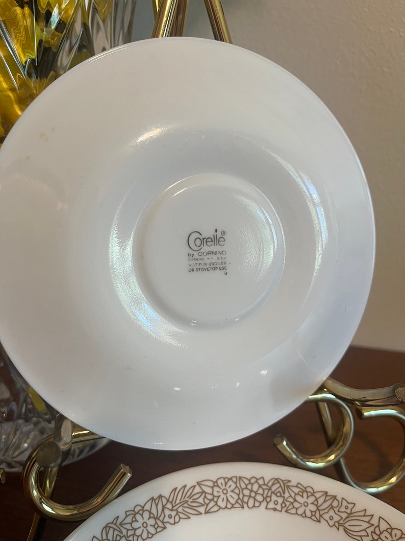 Corelle Woodland Brown Flower 6.25 Inch Saucer Plates // Set of 7 - Etsy