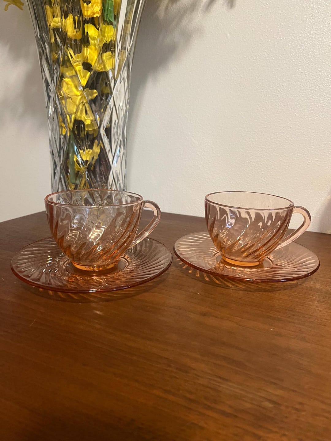 Vintage Arcoroc France Pink Swirl Glass Tea Cups With Saucers // Set of ...
