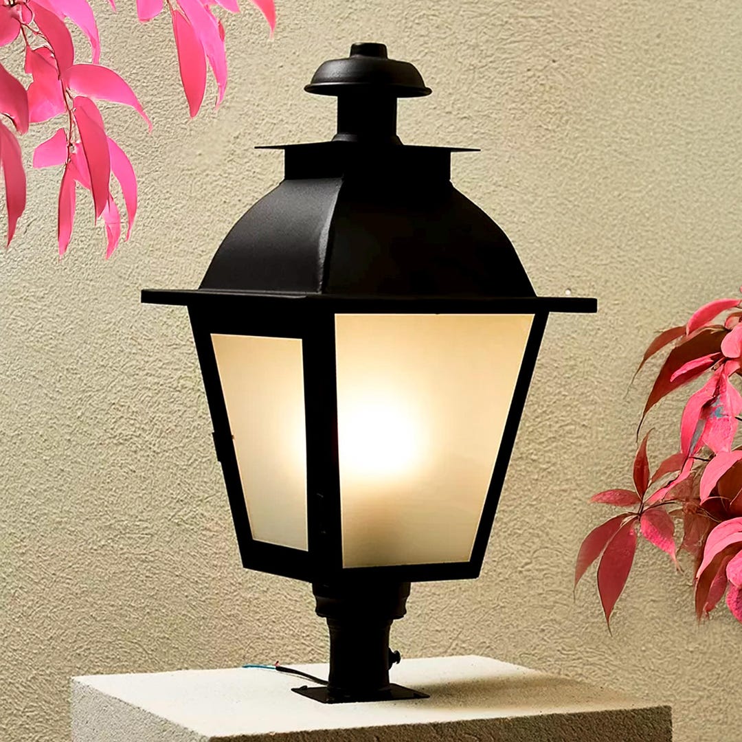 Farmhouse & Colonial Post Lamp Sconce Garden Pillar Light Frosted Glass ...