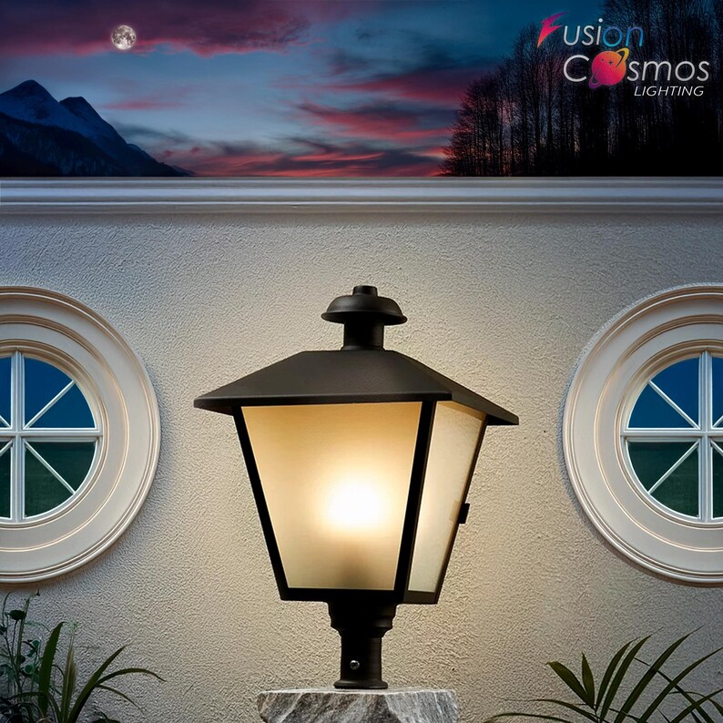 Classic Outdoor Pillar Light - Colonial Farmhouse Post Sconce ...