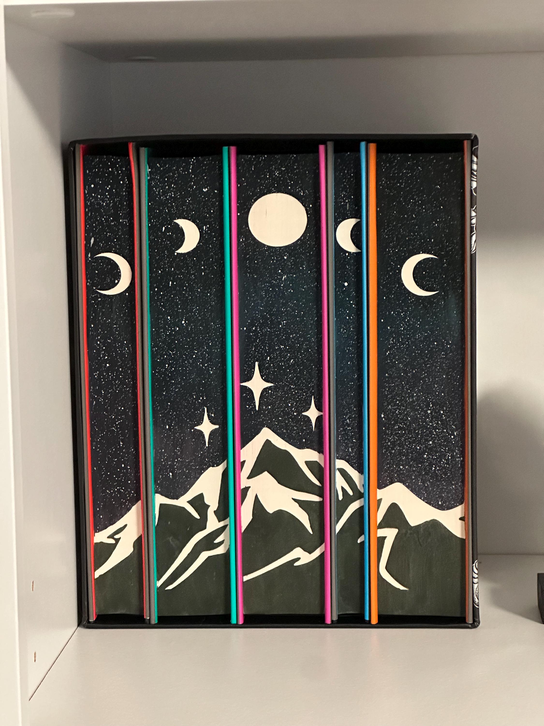 A Court of Thorns and Roses Series ACOTAR Fore-edge Painting Hard Cover ...