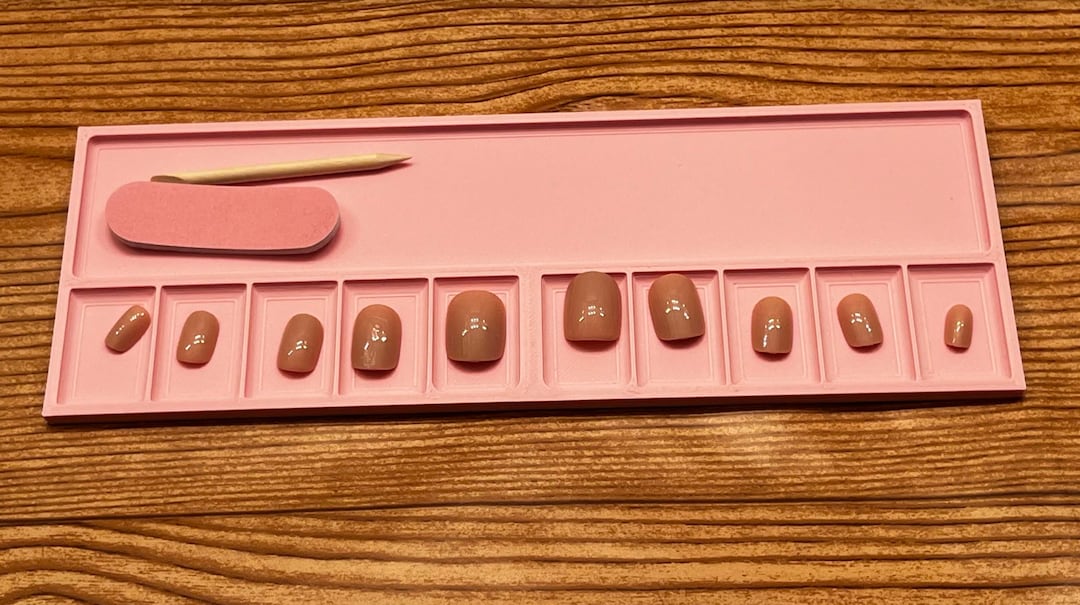 Nail Tray for Press-on Nails, Acrylic Nails, Nail Tips, Fake Nails ...