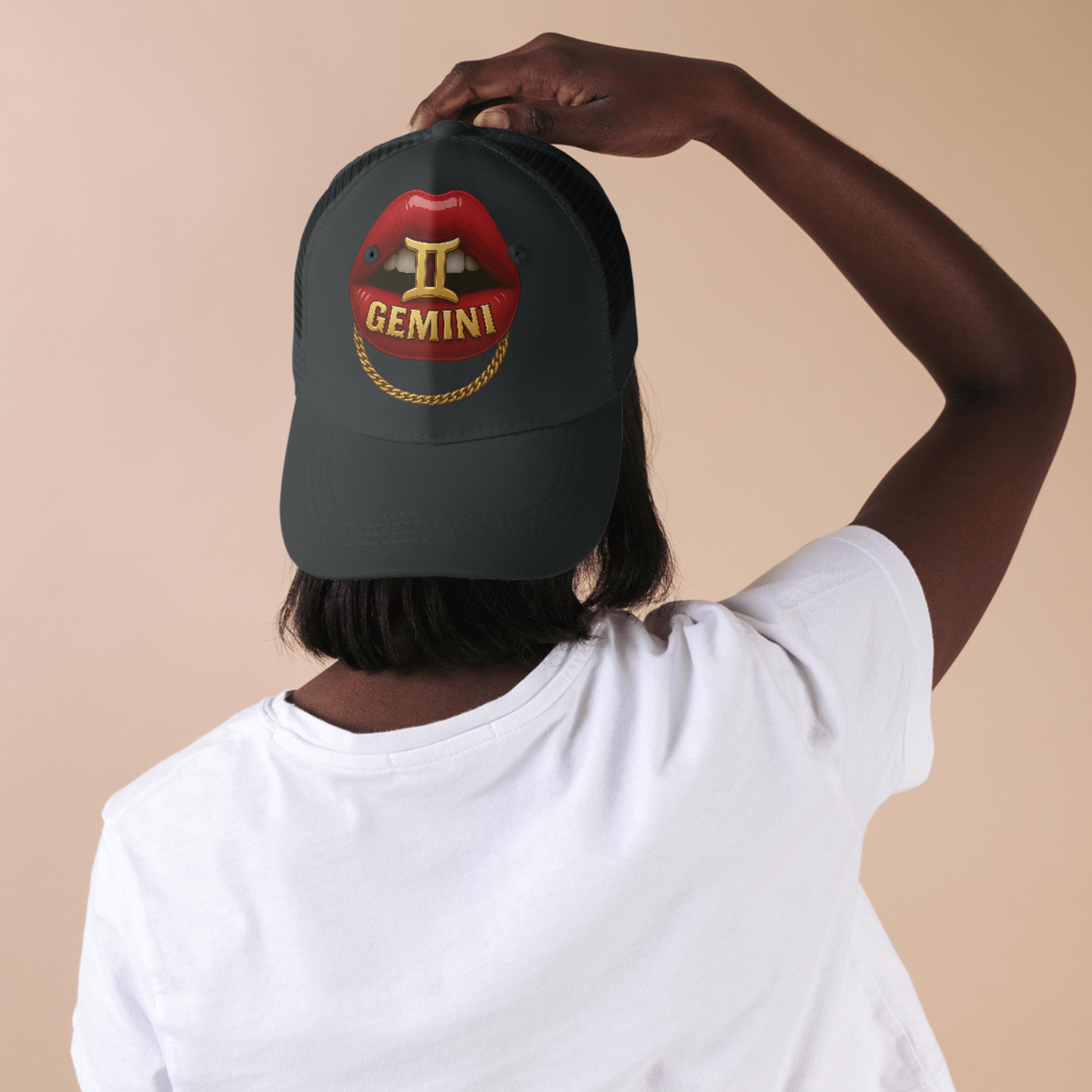 Gemini Zodiac PNG | Glossy Red Lips Gold Chain Gemini Clipart | Gemini ...