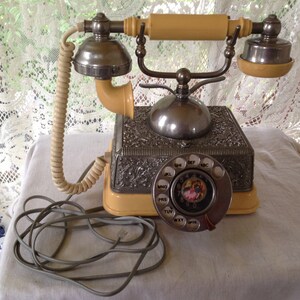 Telephone Princess Style Rotary Dial French Provincial Vintage 1970s ...