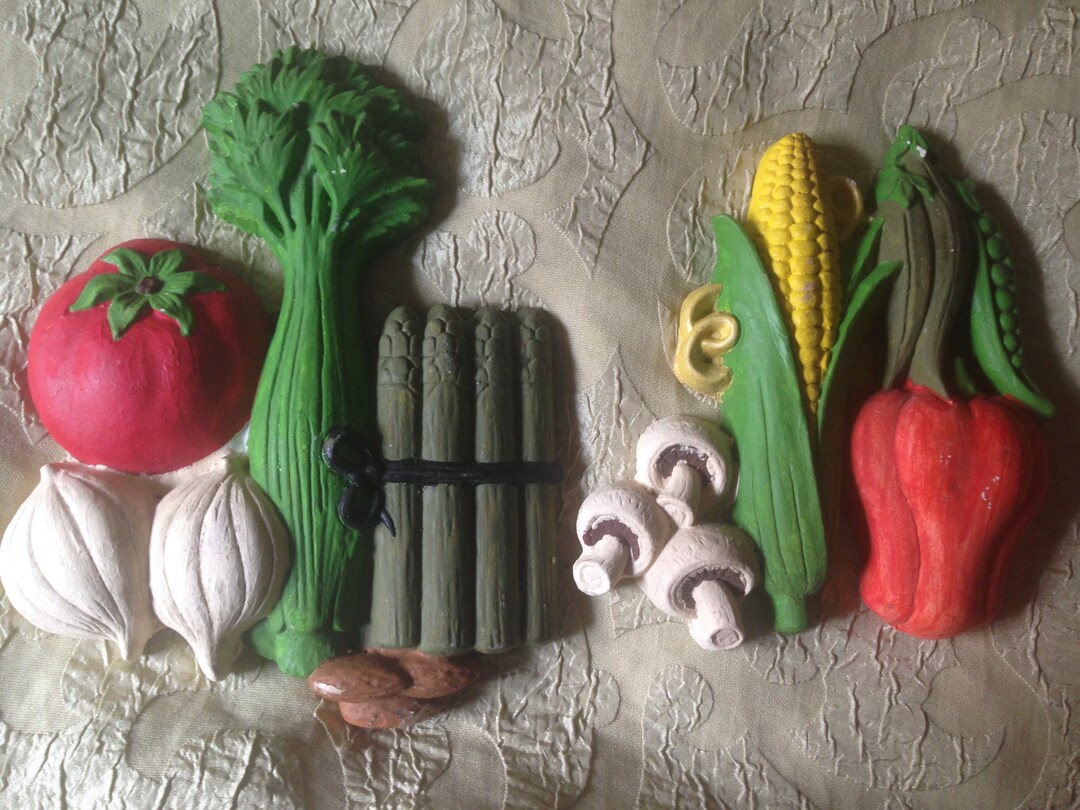 2 Chalk Vegetable Plaques Retro 1970s Vintage Kitchen Decor Tomato ...