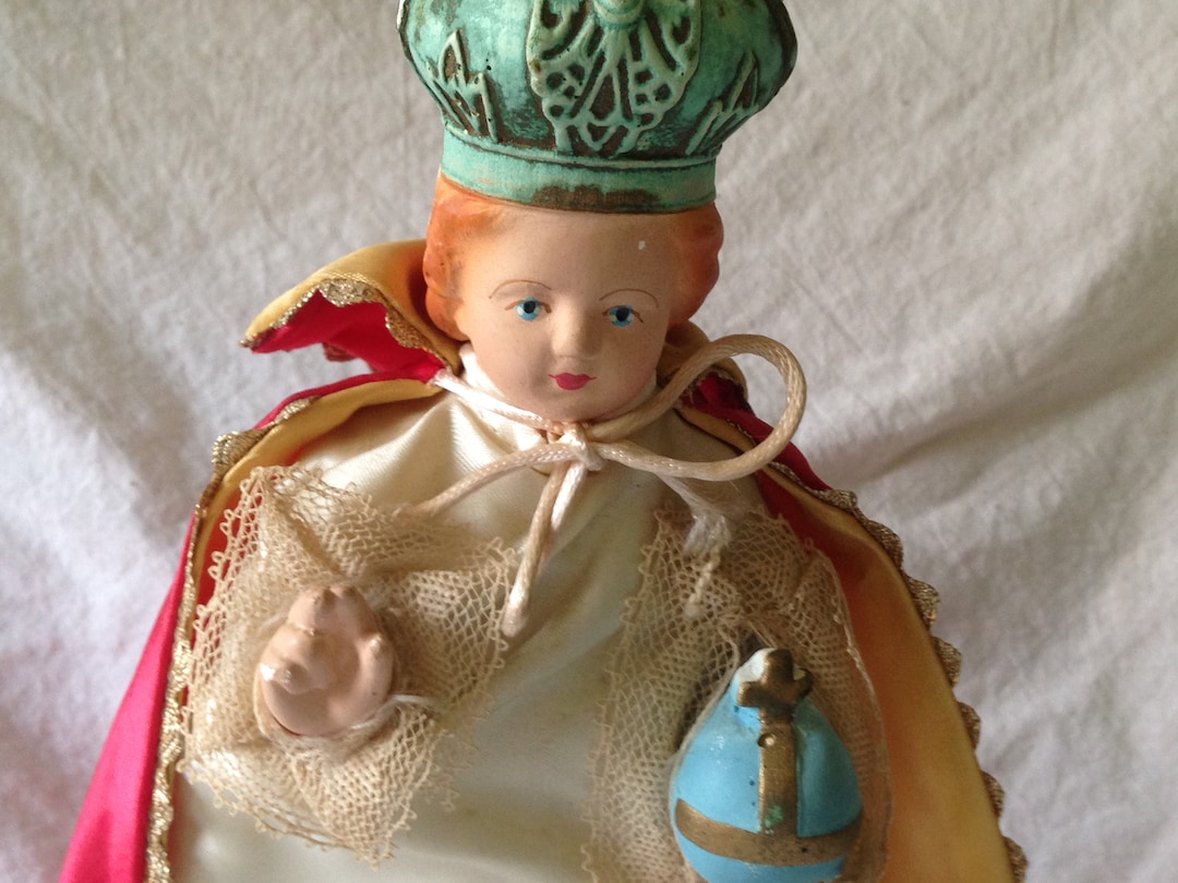 Infant Jesus of Prague Vintage Sacred Relic Red & White Satin Raiment ...