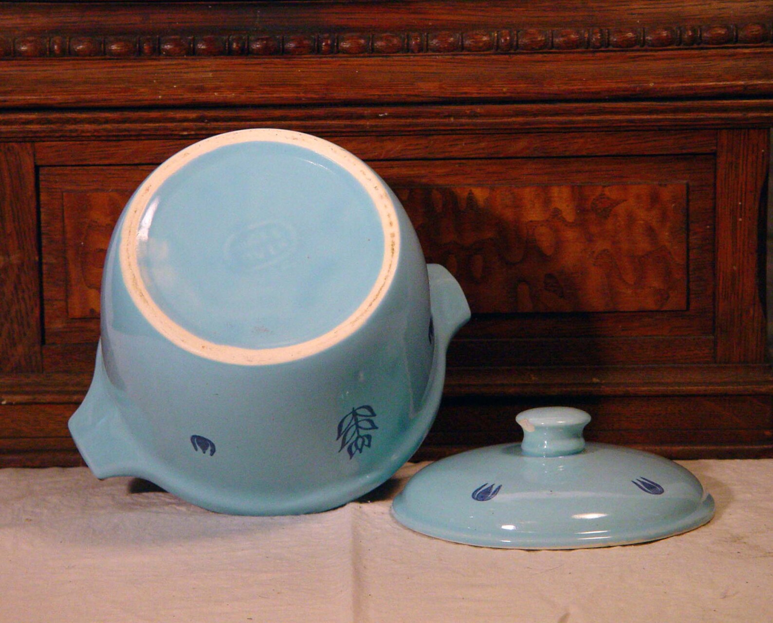 Cronin Pottery Blue Tulip Bean Pot Cookie Jar With Cover 1960s USA Mid ...