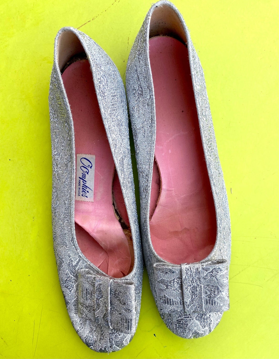 Oomphies 1960's Silver BROCADE Evening SLIPPERS, Size 9.5 - Etsy