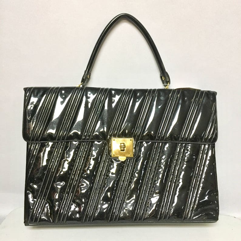 Textured VINTAGE 1960's Black Vinyl Handbag, MOD 60s Black Purse - Etsy