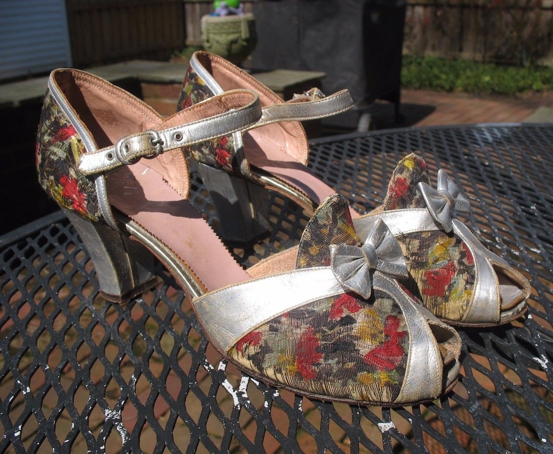 Vintage 1920's Flapper Shoes, Brocade & Silver LEATHER, Art DECO, High ...