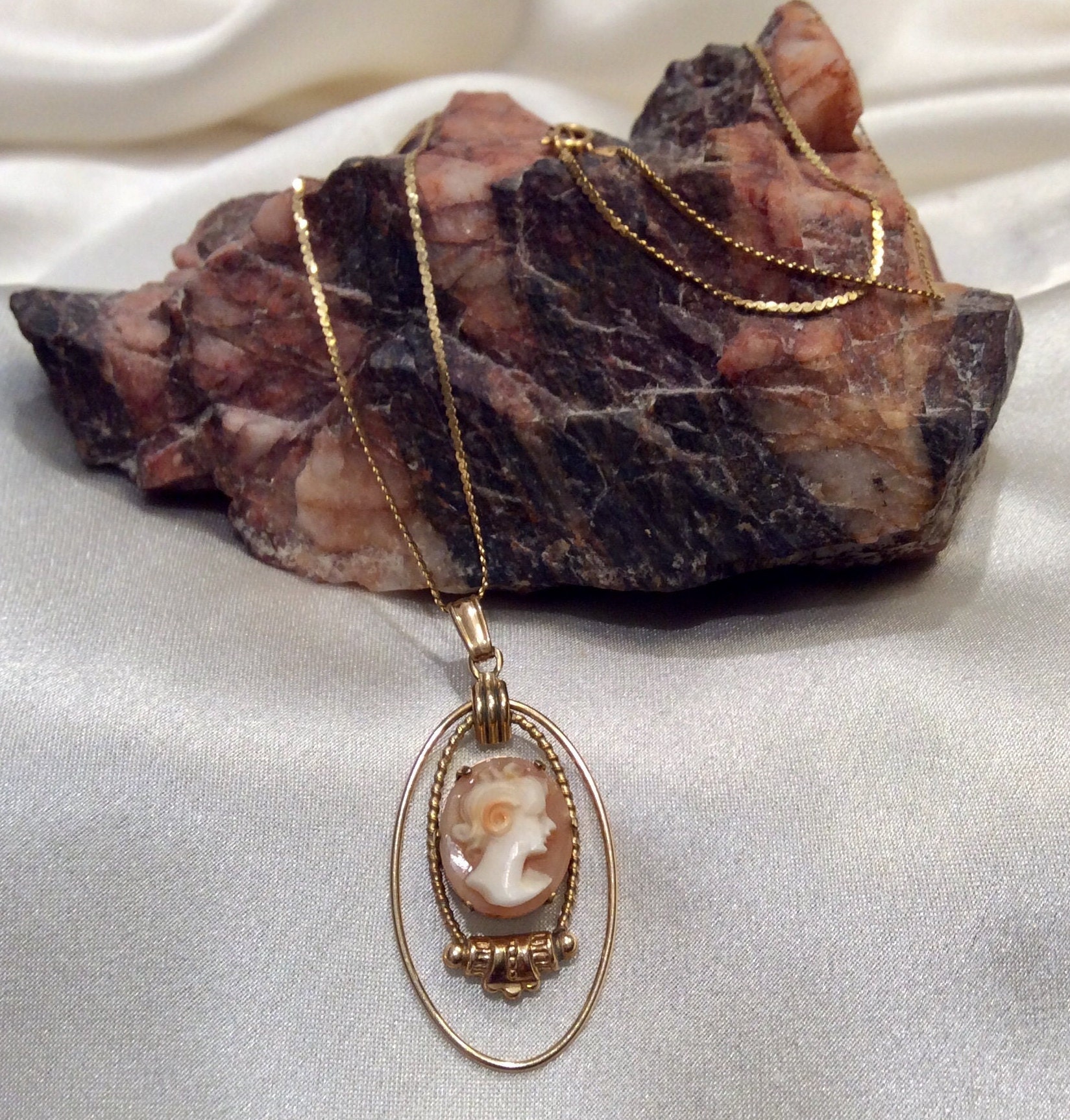 Rare Find Vintage Van Dell Dainty Hand Carved Cameo Pendant, 12k GF ...