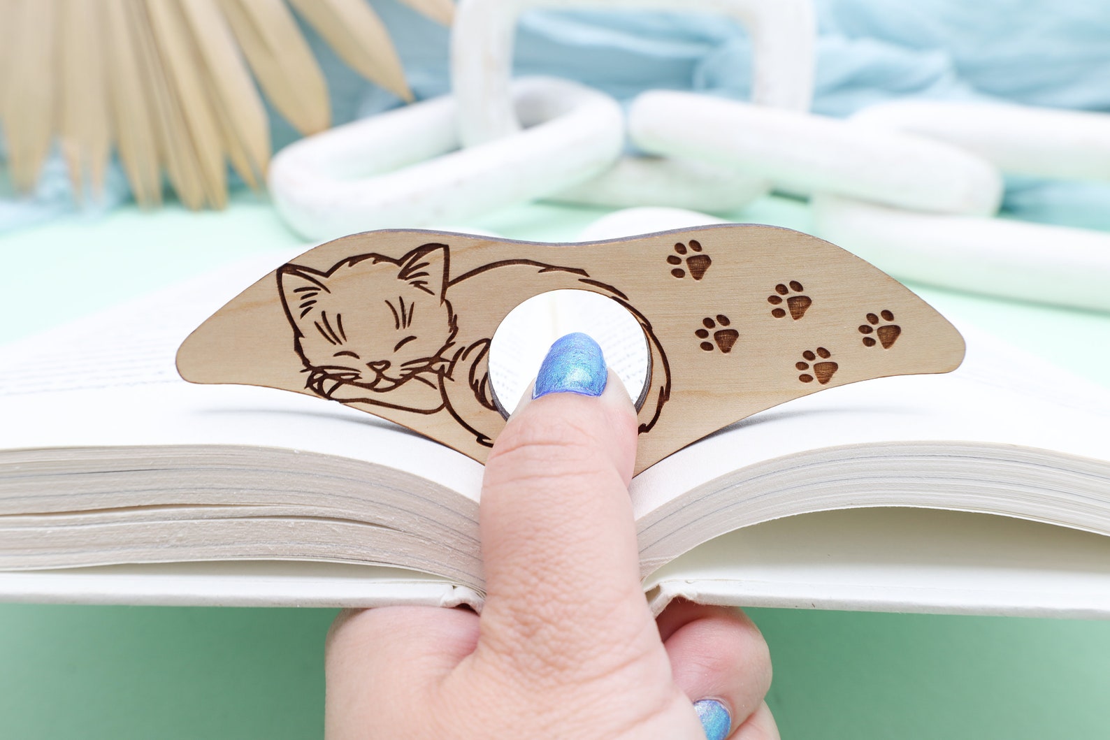 Reading Assistant, Thumb Page Holder, One Hand Book Holder, Reading ...