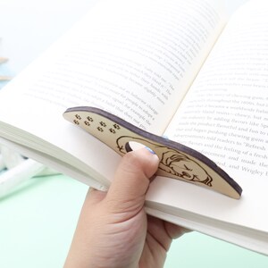 Reading Assistant, Thumb Page Holder, One Hand Book Holder, Reading ...