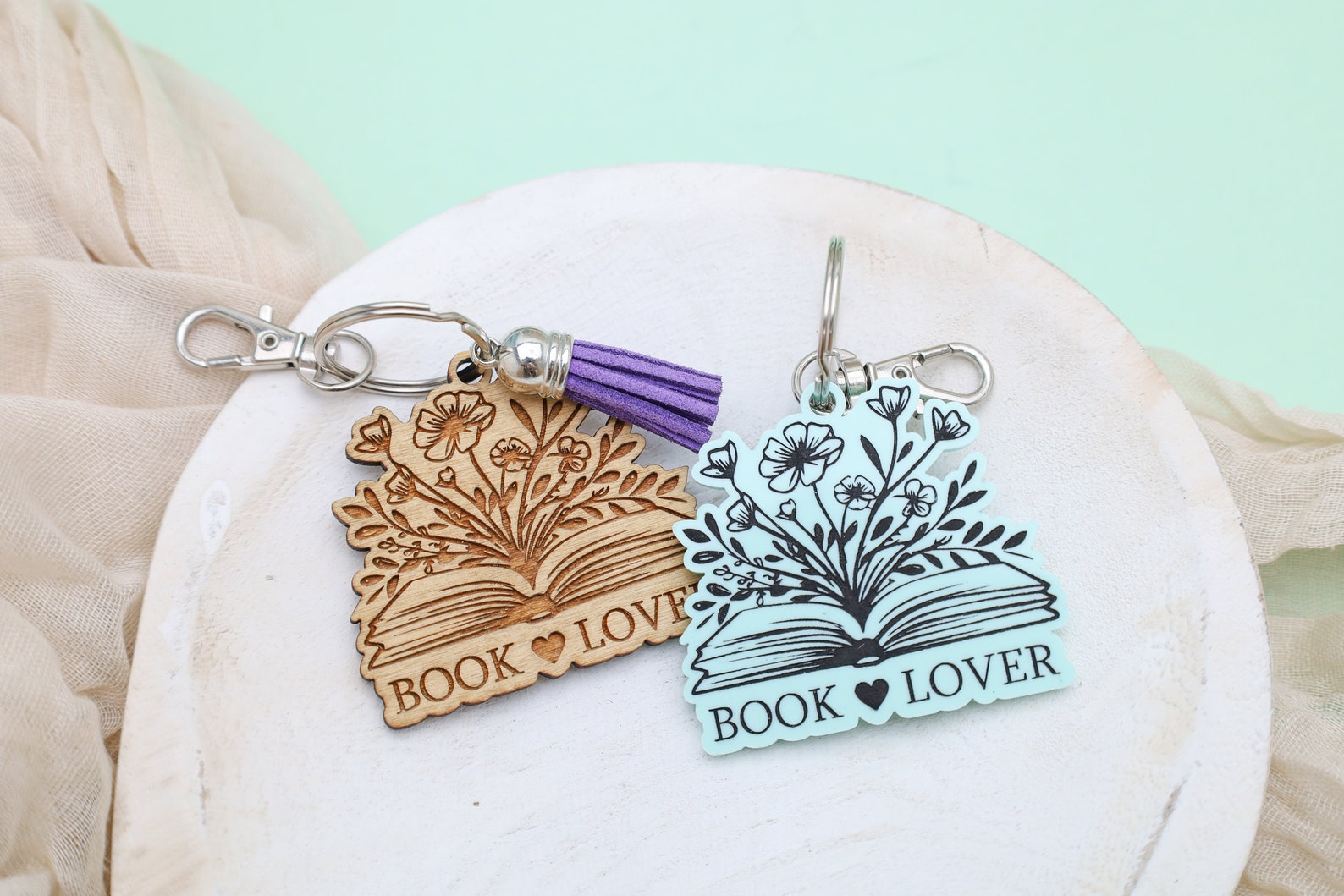 Book Lover Keychain, Gift for Book Lover, Gift for Librarian, Gift for ...
