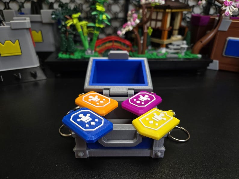 Clash Royale Common Chest Desk Decor + Free Wild Card Gamer Gift ...