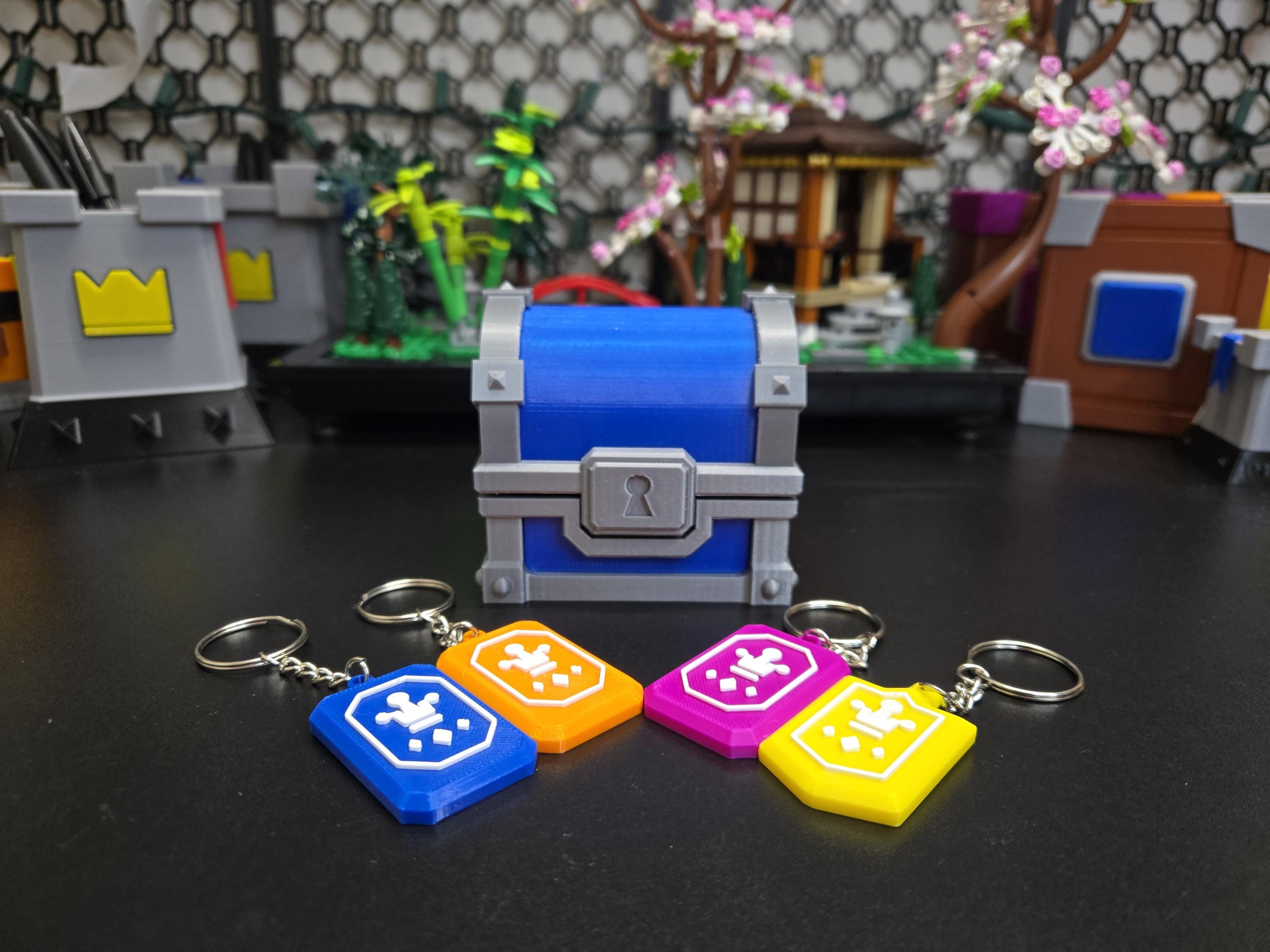 Clash Royale Common Chest Desk Decor + Free Wild Card Gamer Gift ...