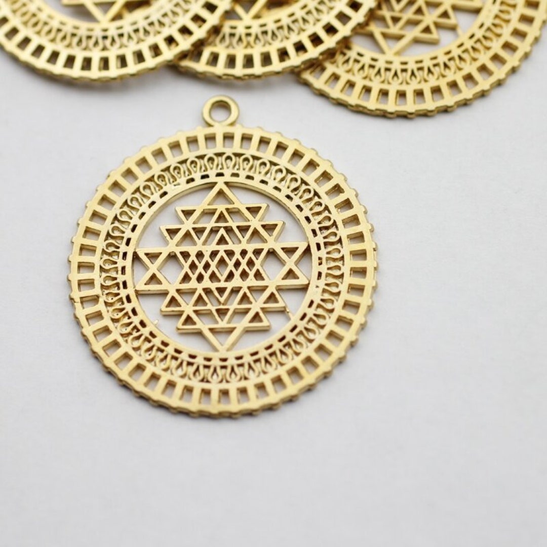 5pcs Sri Yantra Pendant, Gold Round Pendant, Ethnic Pendant, Sacred ...