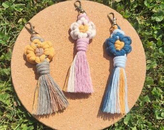 Macrame Flower Key Chain - Etsy