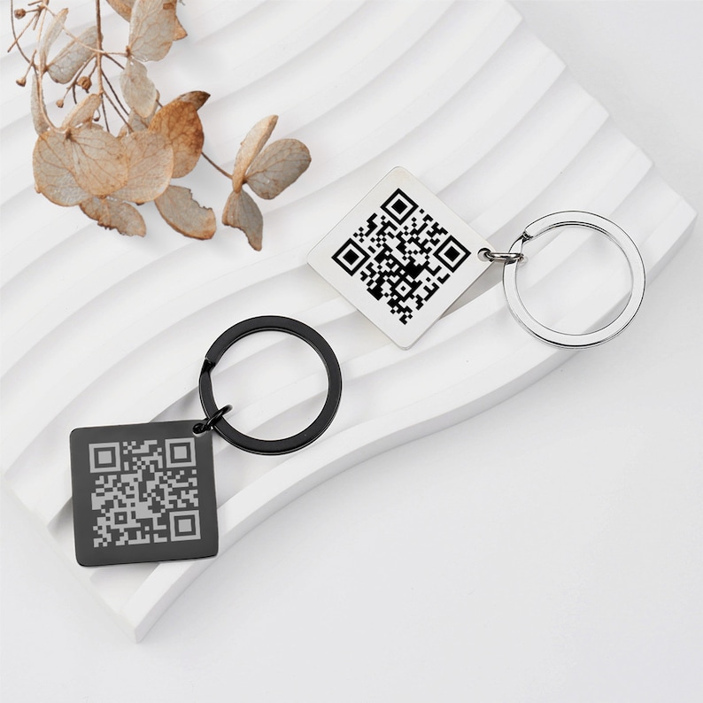 Personalised QR Code Keychain Metal Custom Text Keychain Personalised ...