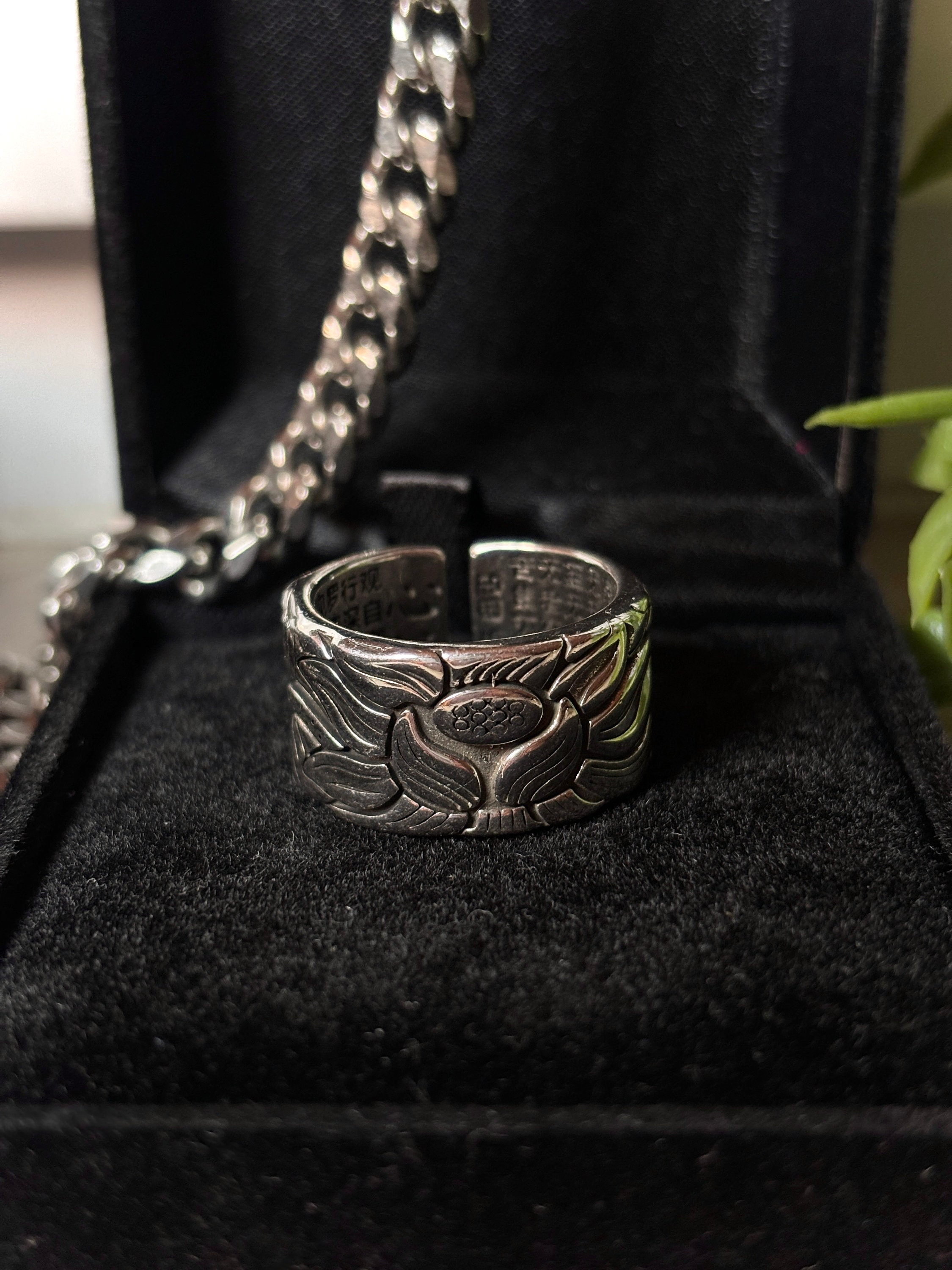 Silver Heart Sutra Ring: Unisex Buddhist Lotus Ring, Mantra, 7 Chakras ...