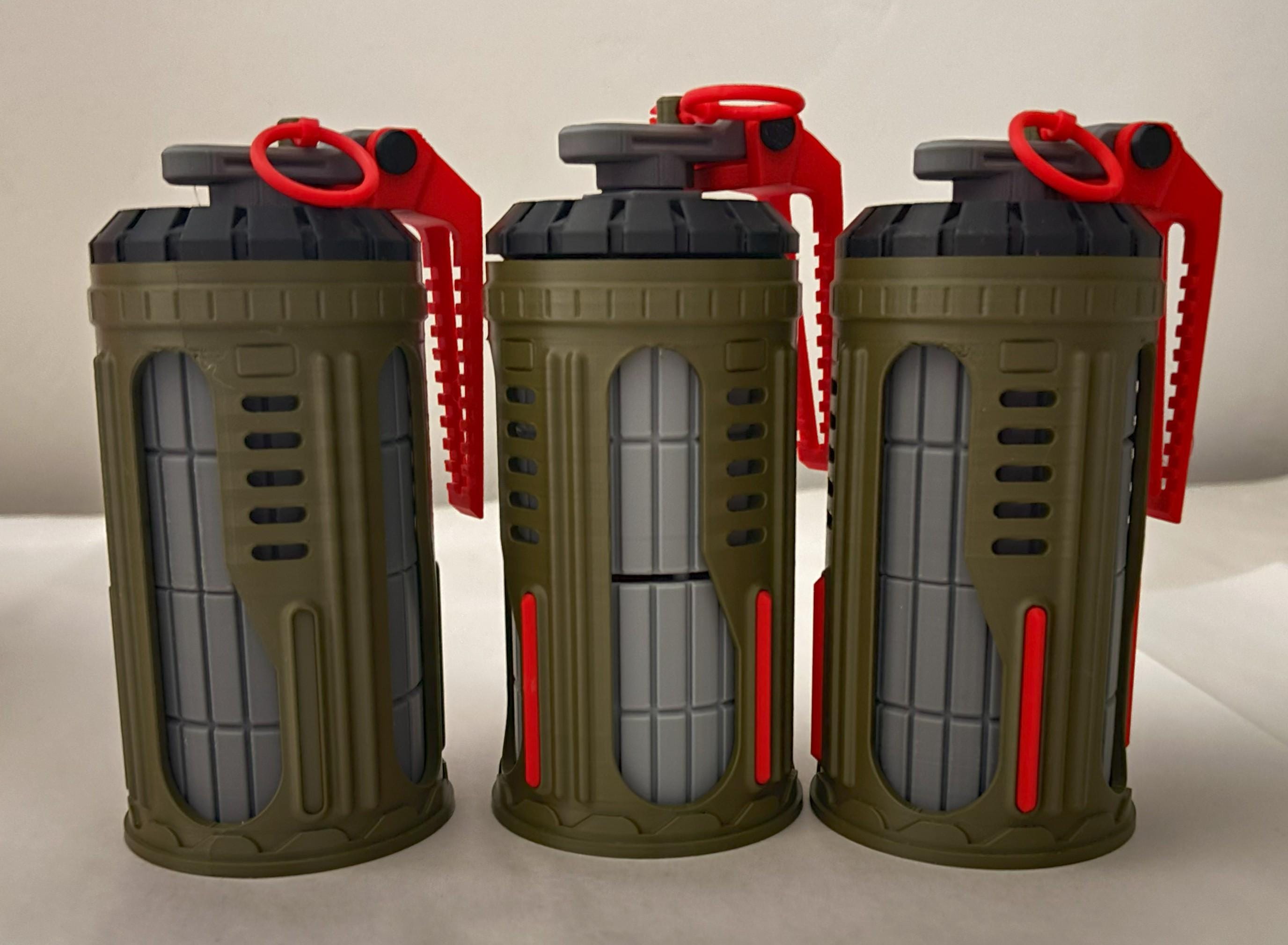 Battery Storage Container for AA or AAA Batteries That Looks Like a ...