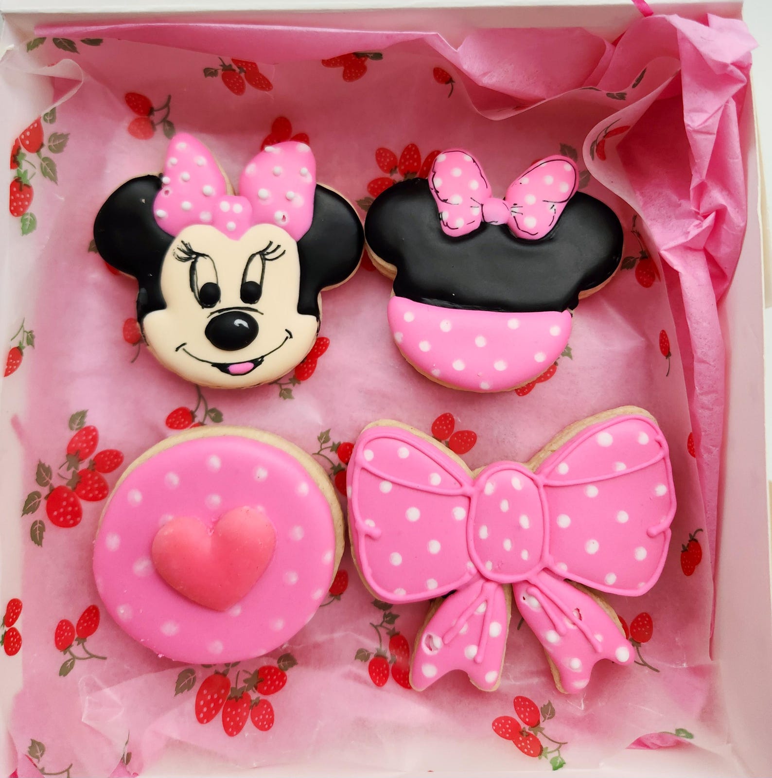 Mini Mouse Set of Cookies Mikey Cookie Decorated Pink Color Girl ...
