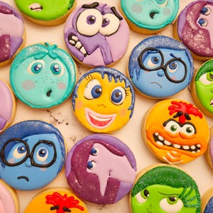 Inside Out Decorated Cookies Boy Girl Birthday Round Cookie Multicolor ...