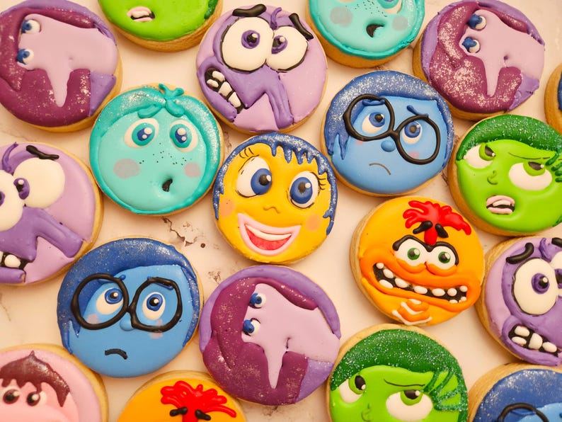 Inside Out Decorated Cookies Boy Girl Birthday Round Cookie Multicolor ...
