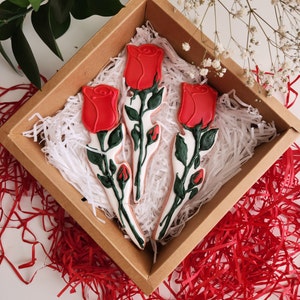 Red Roses Cookies With Royal Icing Decorated Cookie, Rose Shape Floral ...