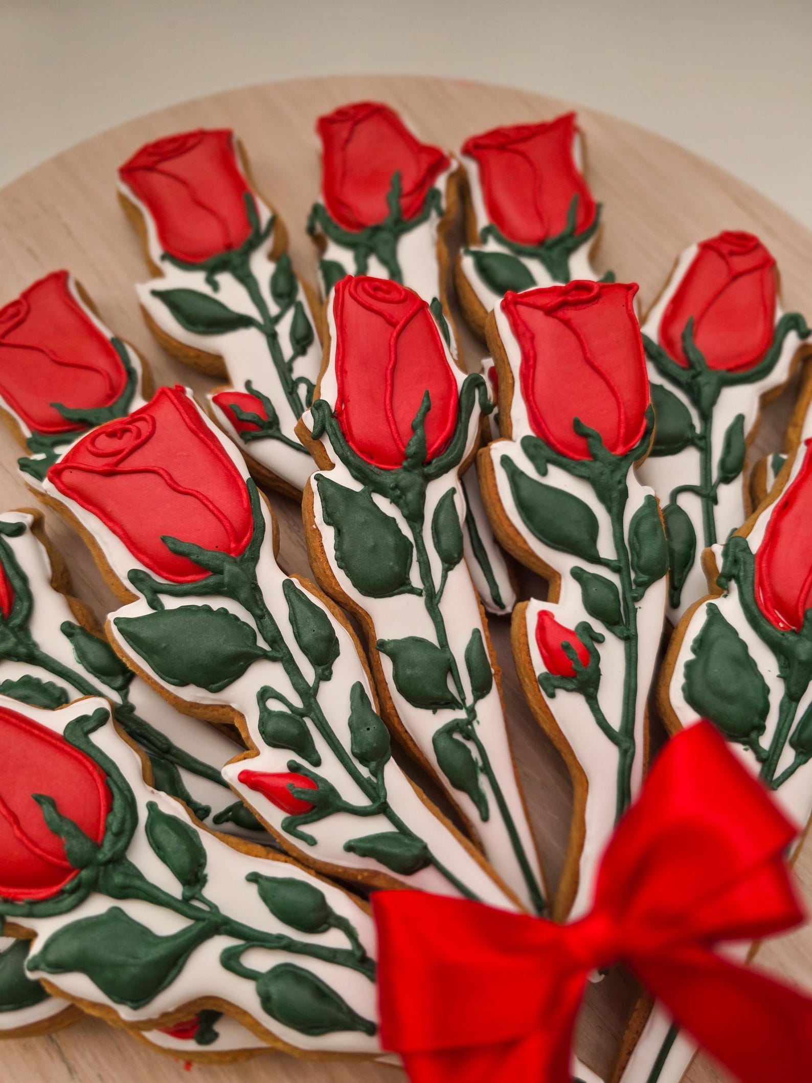 Red Roses Cookies With Royal Icing Decorated Cookie, Rose Shape Floral ...