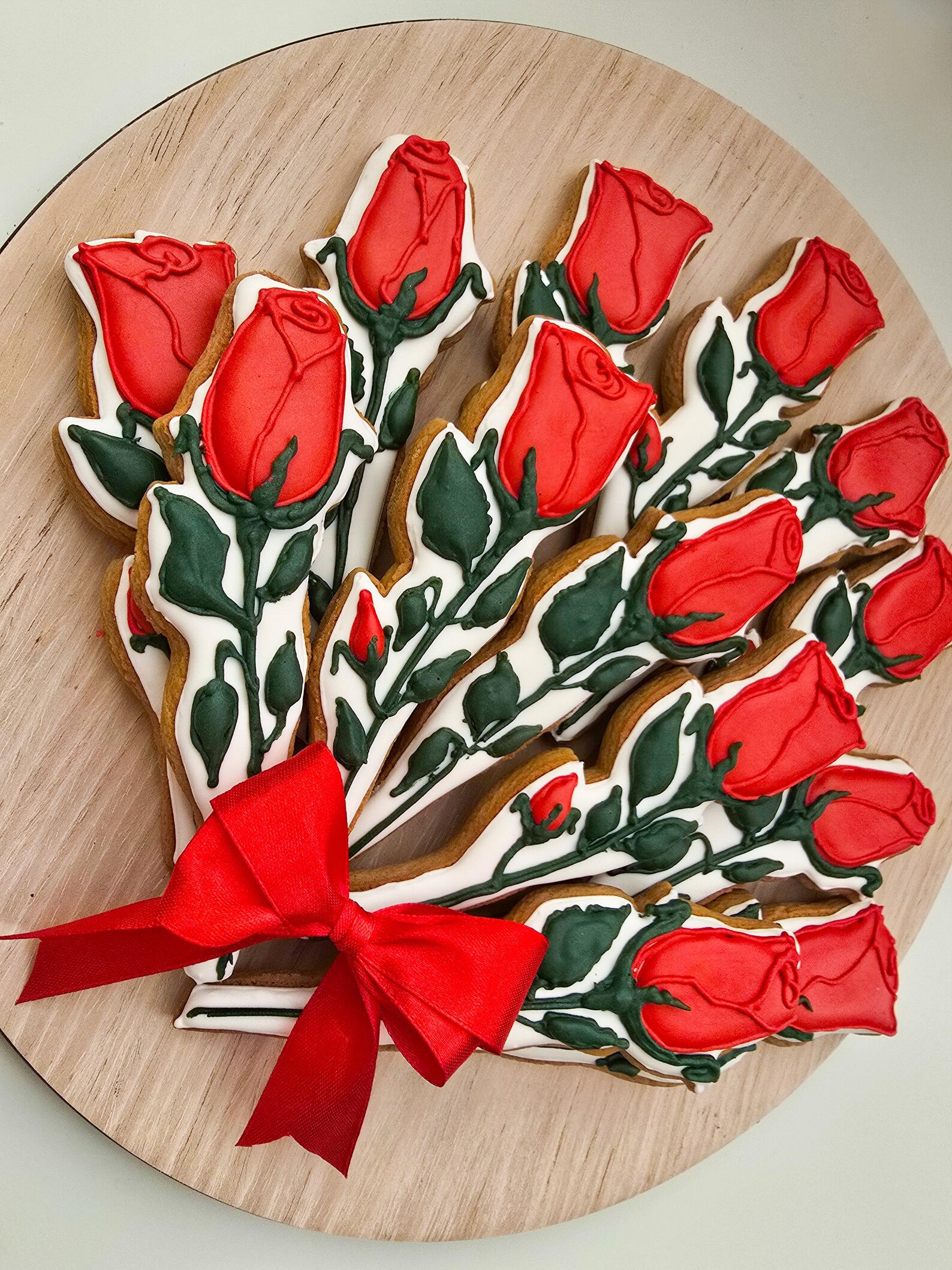 Red Roses Cookies With Royal Icing Decorated Cookie, Rose Shape Floral ...