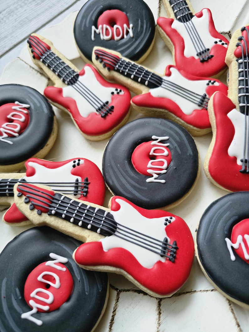 Musical Notes Guitar Record Shugar Cookies Set Blue Red Black White for ...