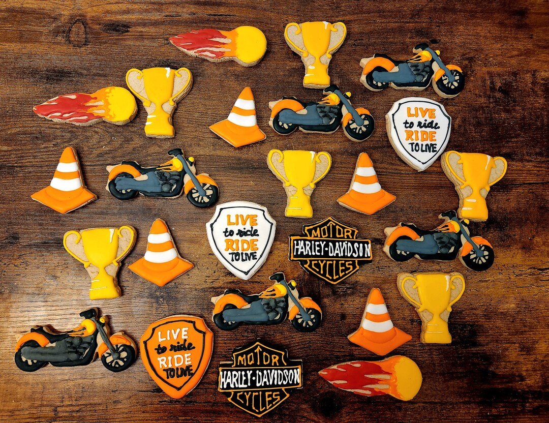 Harley Davidson Cookies Biker Harley Logo Trophy Cookie Born to Ride to ...