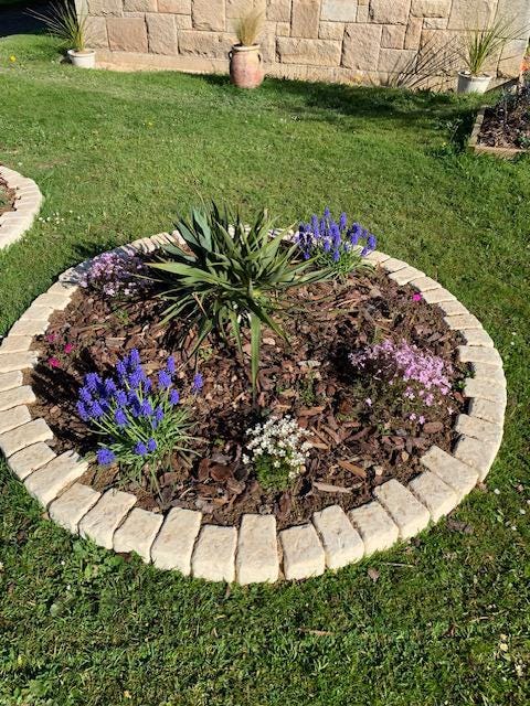 Paving Edging for a Circular Contour - Set of 11 Edgings - Classic ...